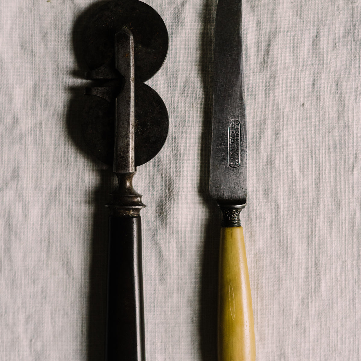 Cutler to Her Majesty Knife Sharpener – Saint Signora